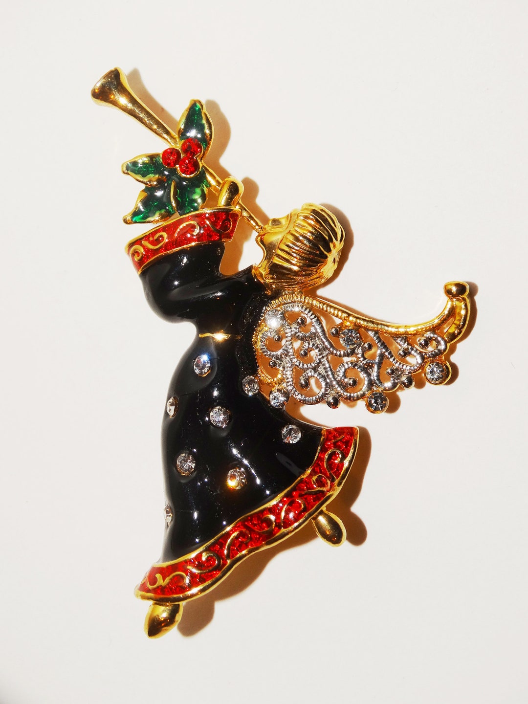 Christmas Gold Tone Angel Brooch. - Etsy