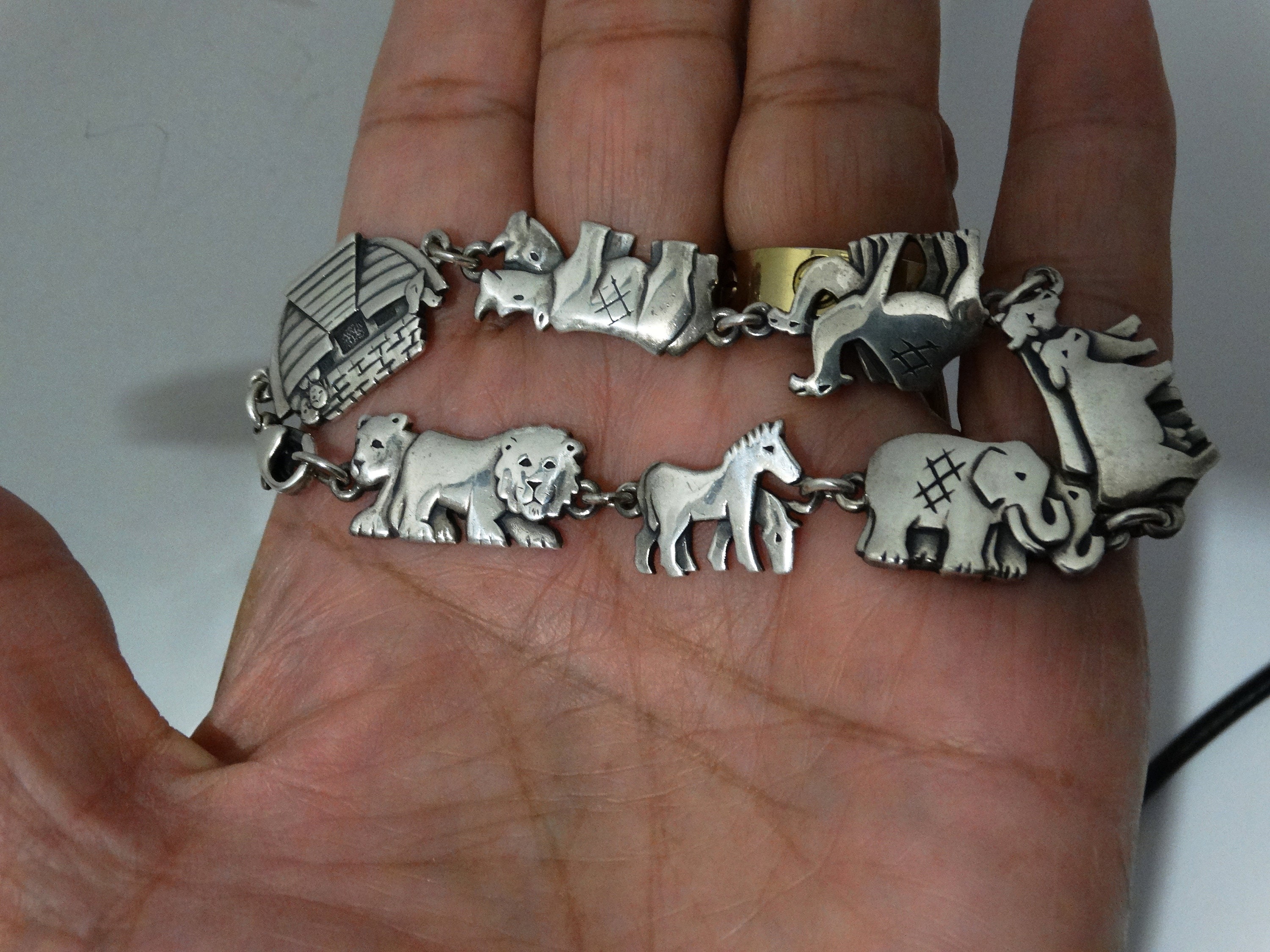 Extremely Rare James Avery Sterling Silver Noha s Ark Bracelet