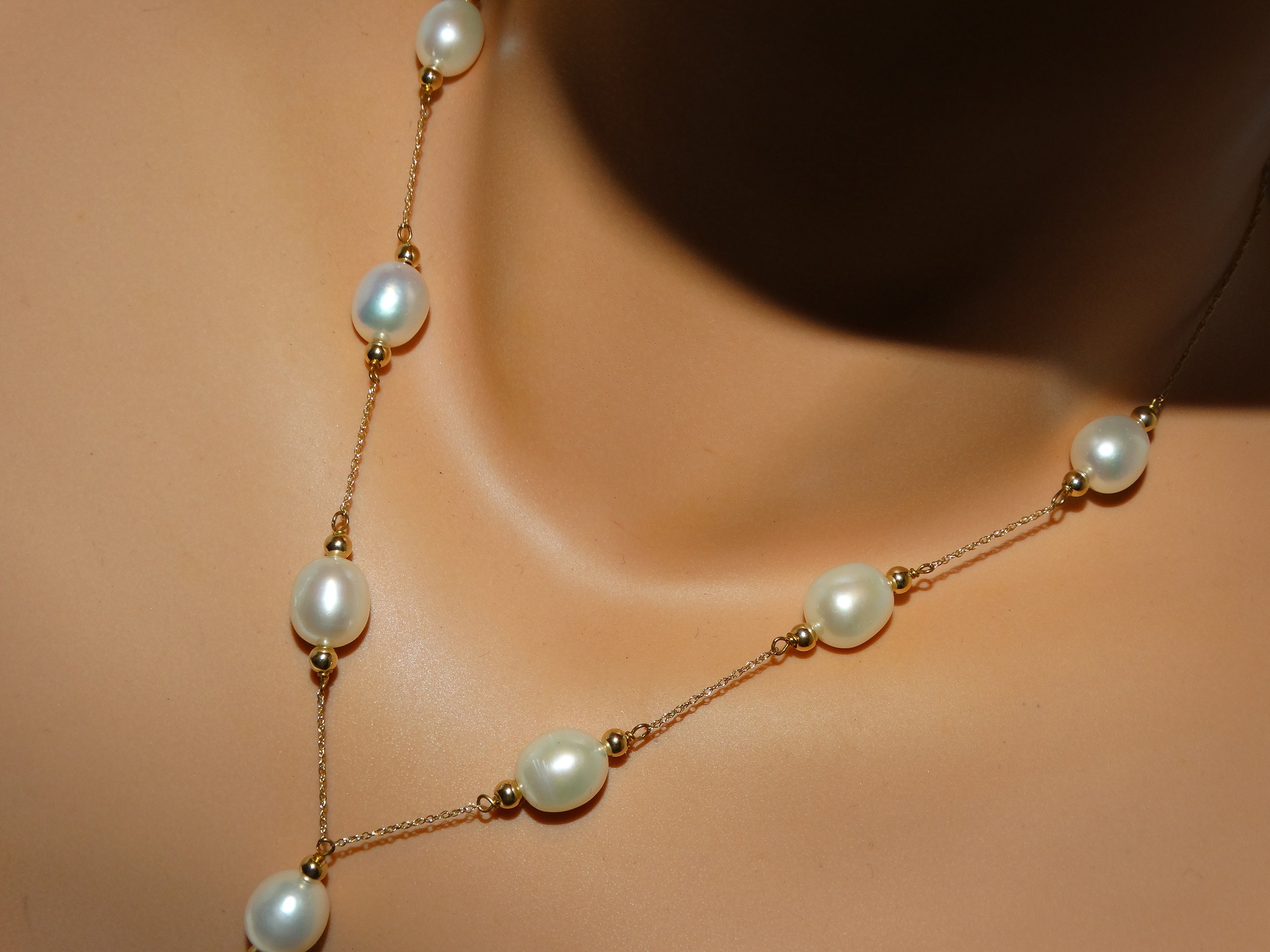 14k Gold Genuine Oblong Pearl Station Lariat Necklace. - Etsy