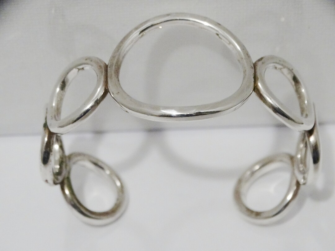 James Avery RARE Hammered Sterling Circle Cuff Bracelet. - Etsy