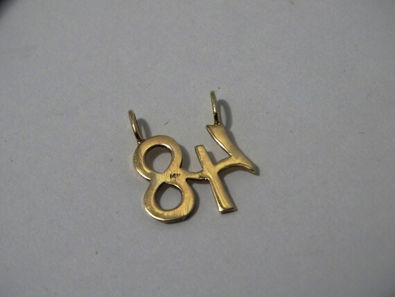14k Yellow Gold Number 48 Pendant. - Gem