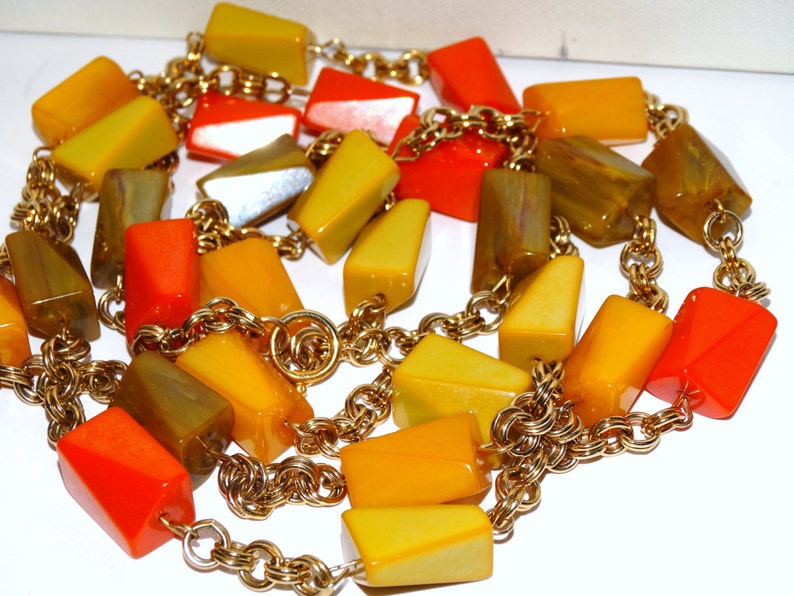 Lucite/bakelite 60" Large Necklace Heavy 169 Grams, Imposible to Find ...