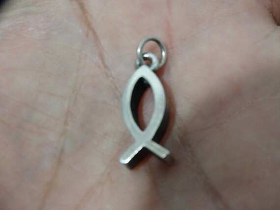 James Avery Sterling Itchus Charm or Pendant. - Gem