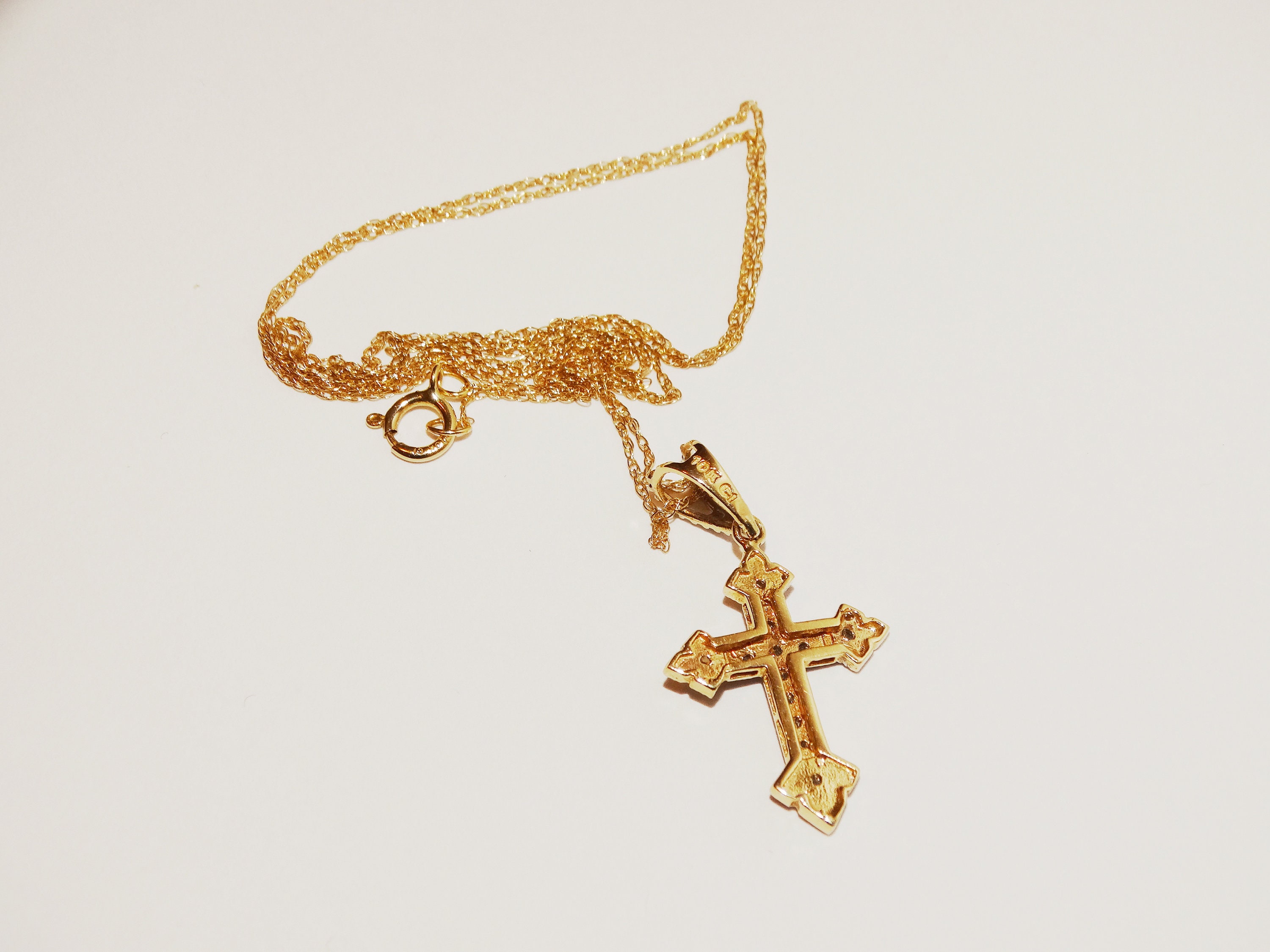 10k Yellow Gold Hallmark Chain/genuine Small Sparkly Diamonds Cross ...