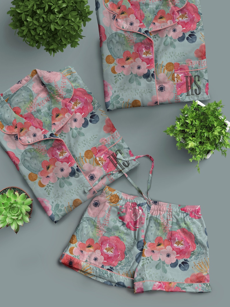 White Floral Pajamas Holiday Pajamas Bridesmaid Pajamas - Etsy