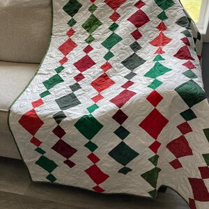 Quilt Patterns PDF, Cascading Diamonds, Red and Green Yuletide Quilt ...