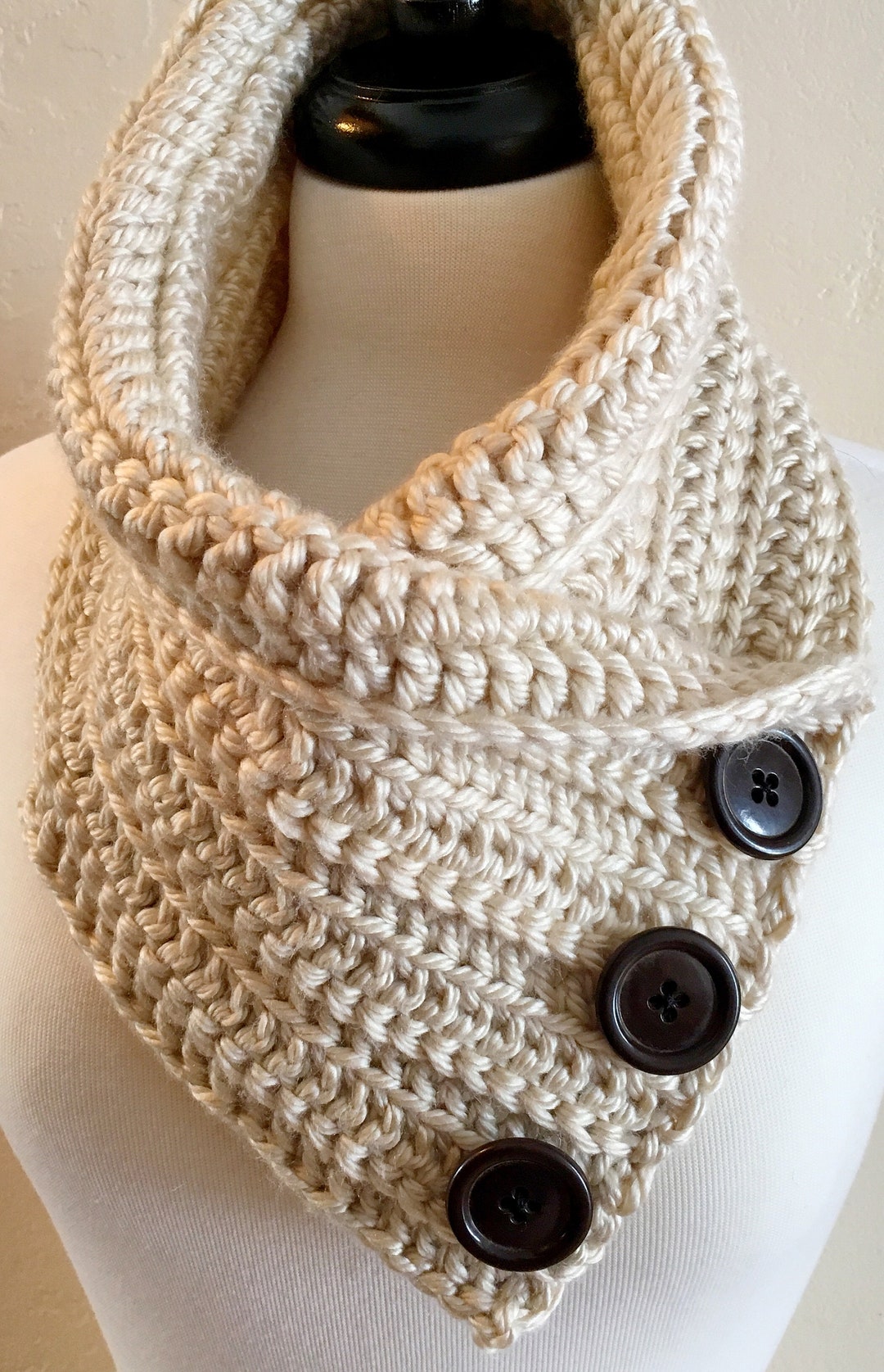 Beginner Cowl Easy Crochet Pattern, Easy Crochet Scarf Pattern, Button ...