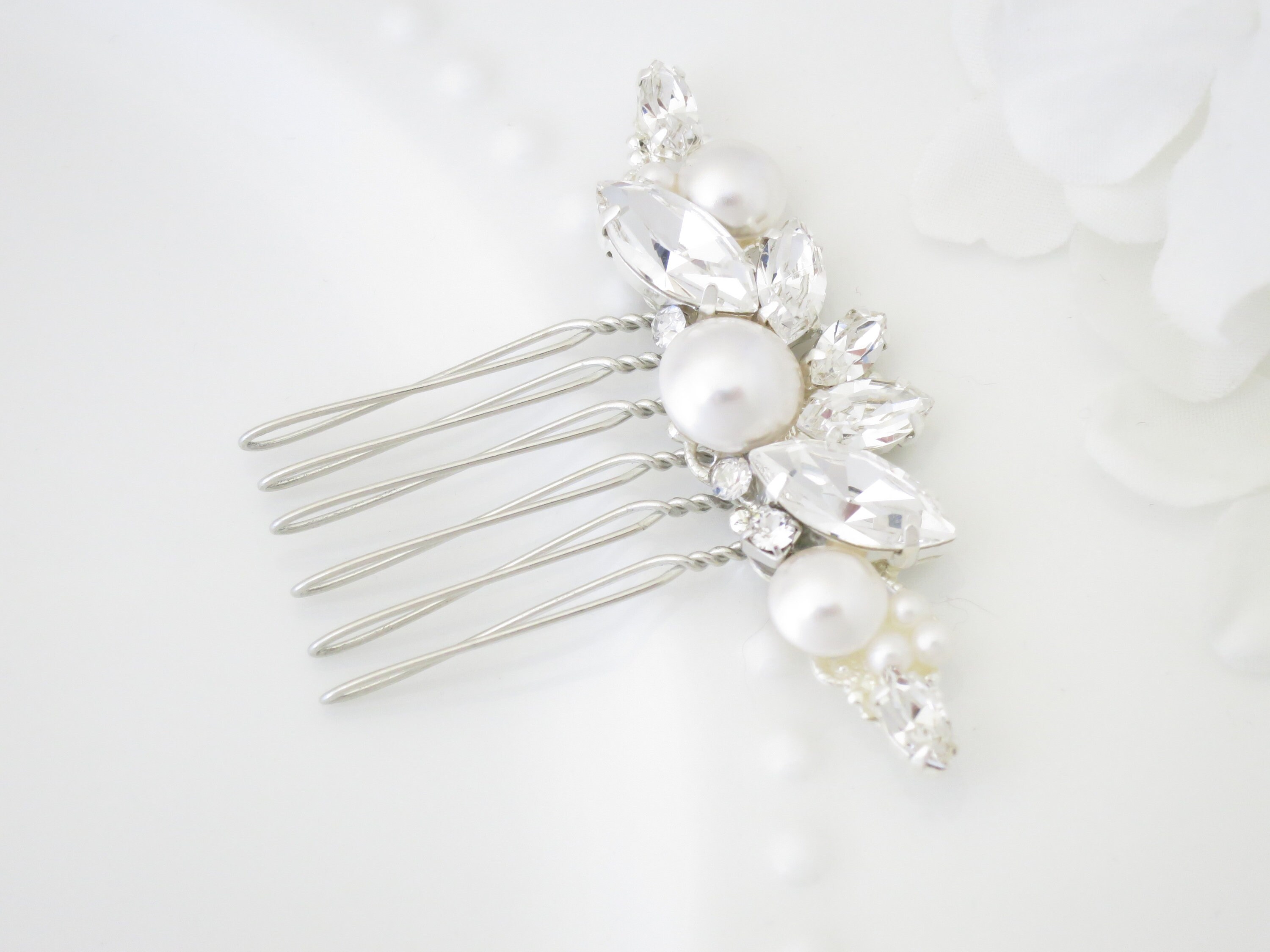Small bridal comb Modern hair brooch Wedding hair accessory | Etsy