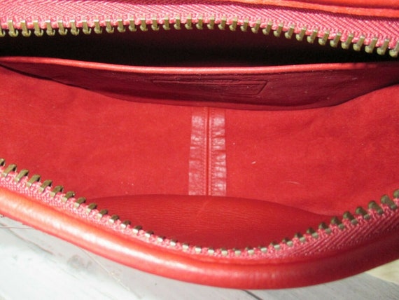 Vintage Coach Red Leather/Suede Berkeley Zip Shoulder… - Gem