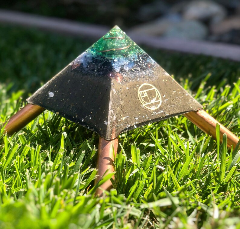 The medium Giza Mini-chembuster - Etsy