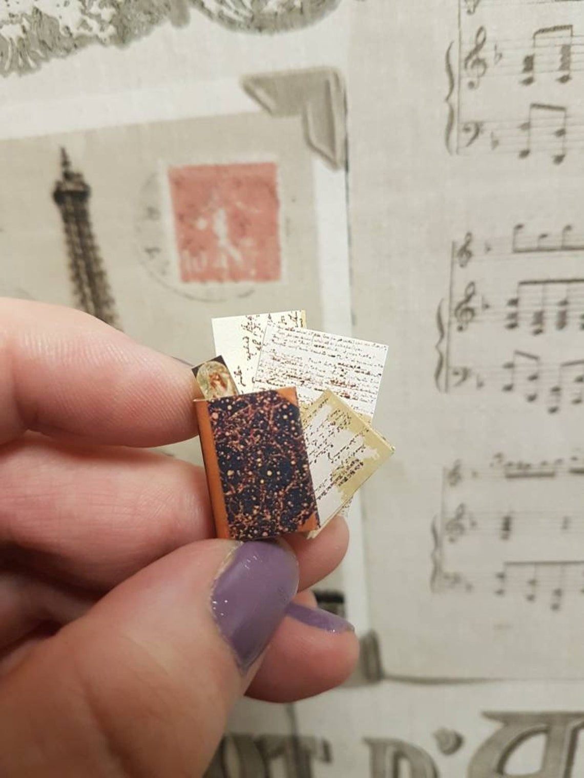 Charles Dickens Victorian Replica Collection of 8 Novels in 1:12 Scale ...