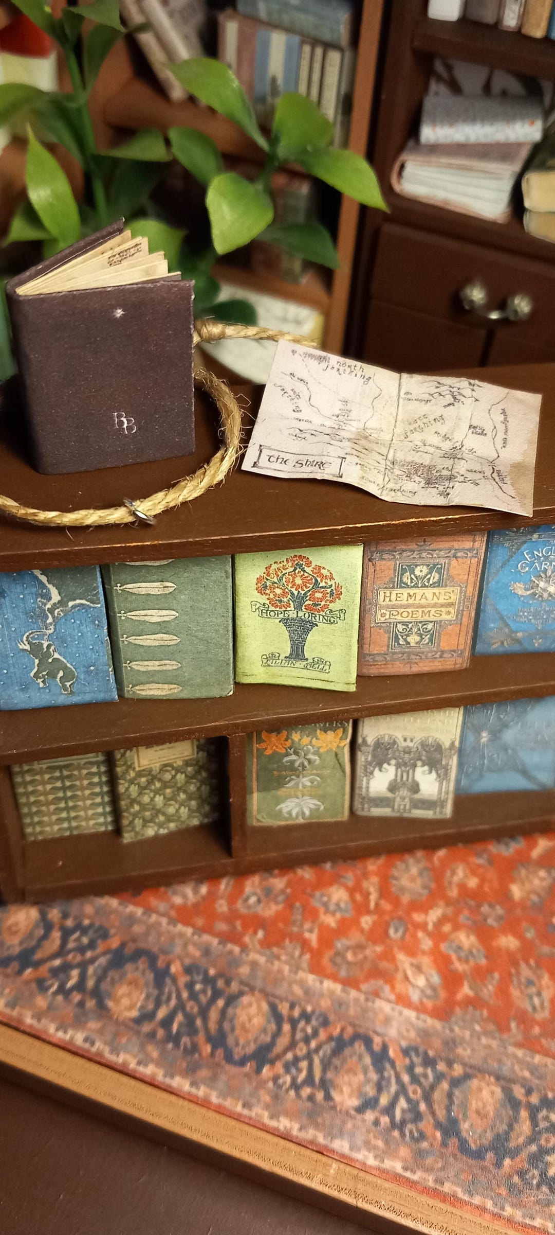 1.12 Scale Bilbo Baggins West March Book With Shire Map and the ...