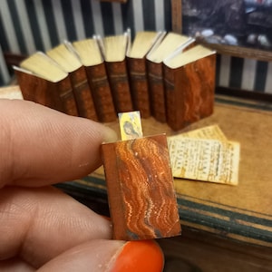 William Shakespeare Replica Set of 8 Dolls House Miniature Books in 1: ...