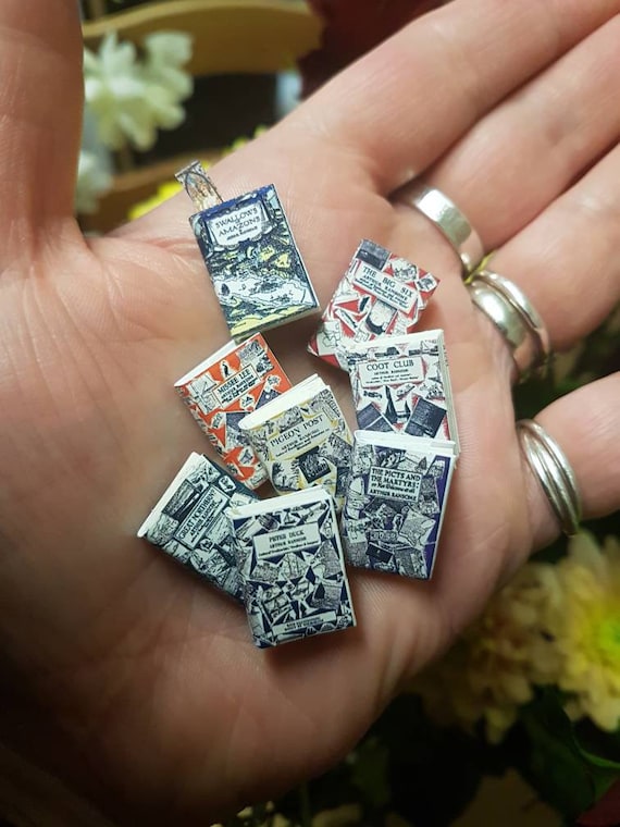Arthur Ransom Set of 8 Dolls House Miniature Books in 1:12 - Etsy