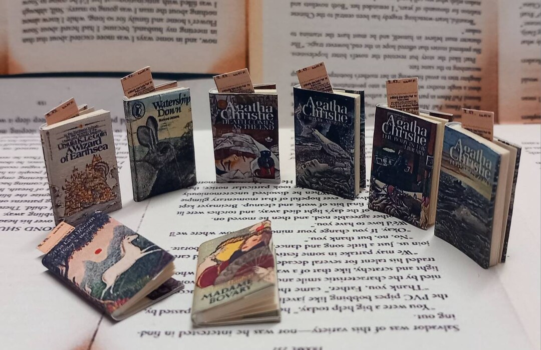 1.12 Scale Miniature Vintage Library Books. Set of 8 Mix of Books With ...