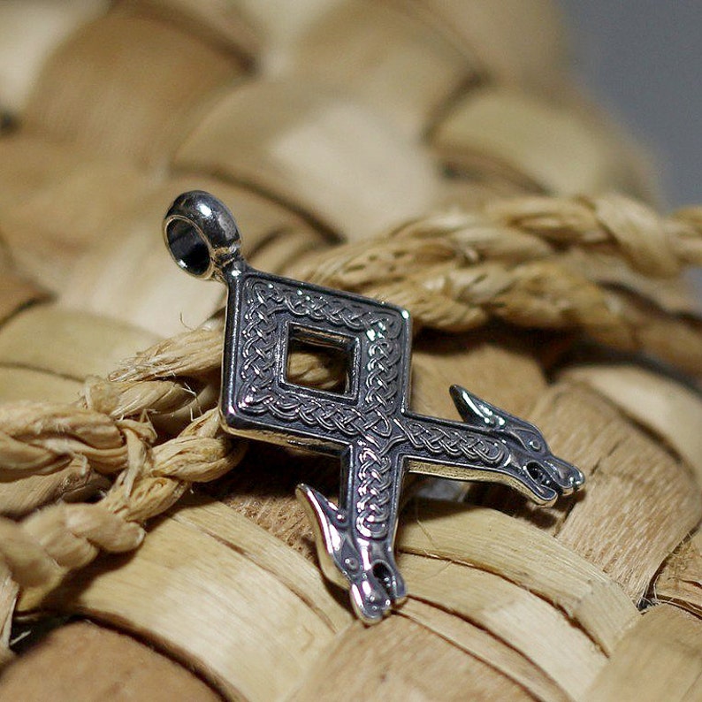 Rune pendant Odal with Wolf Heads. Othila. Odal. Othala. | Etsy