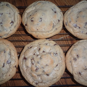 HUGE Homemade Half Pound Chocolate Chip Cookies (choice of Quantity) - Etsy