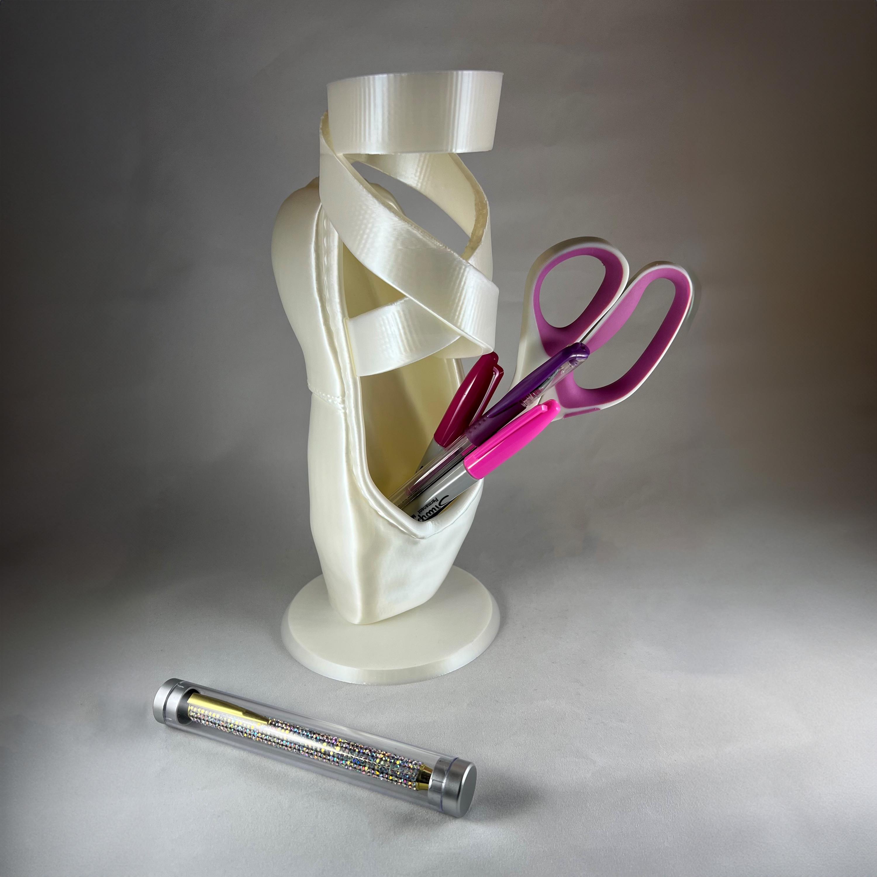STL File - Realistic Life-sized Ballet Pointe Shoe Statue / Ballet ...