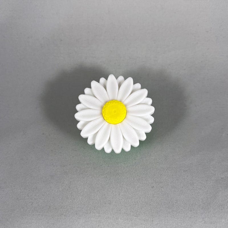 Daisy Keychain - Etsy
