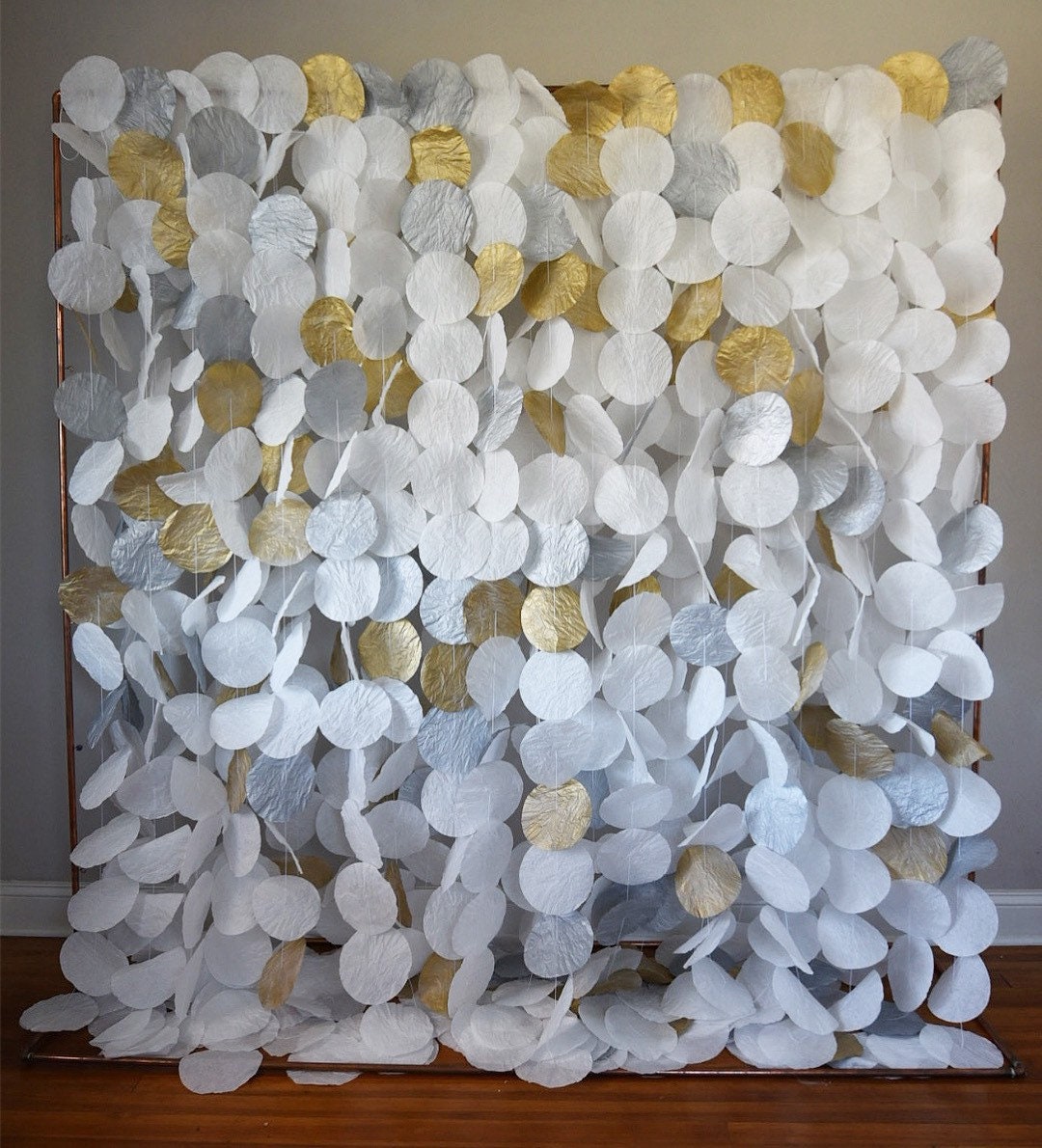 The Original Paper Circle Garland: Gold, Silver, and White - Etsy