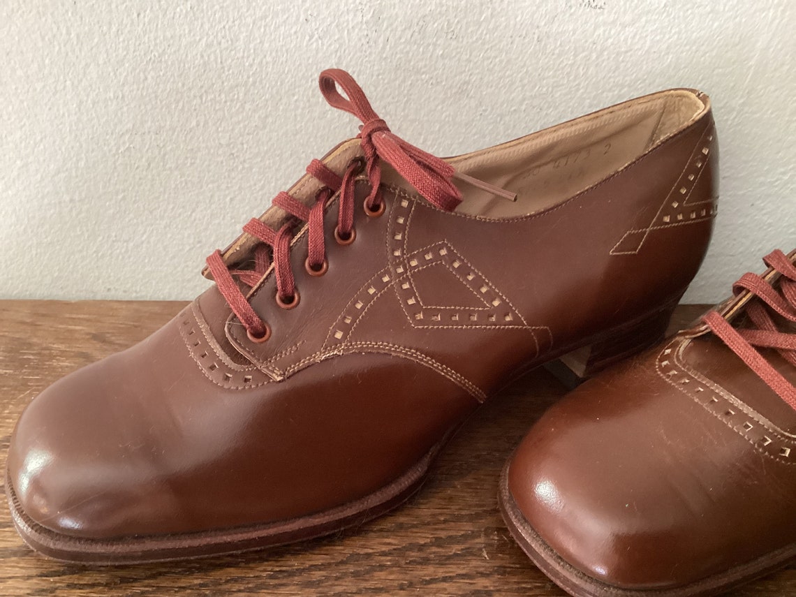 Sale***vintage Brown Lace up ROBERTS, JOHNSON & RAND Shoes Brogue Style ...