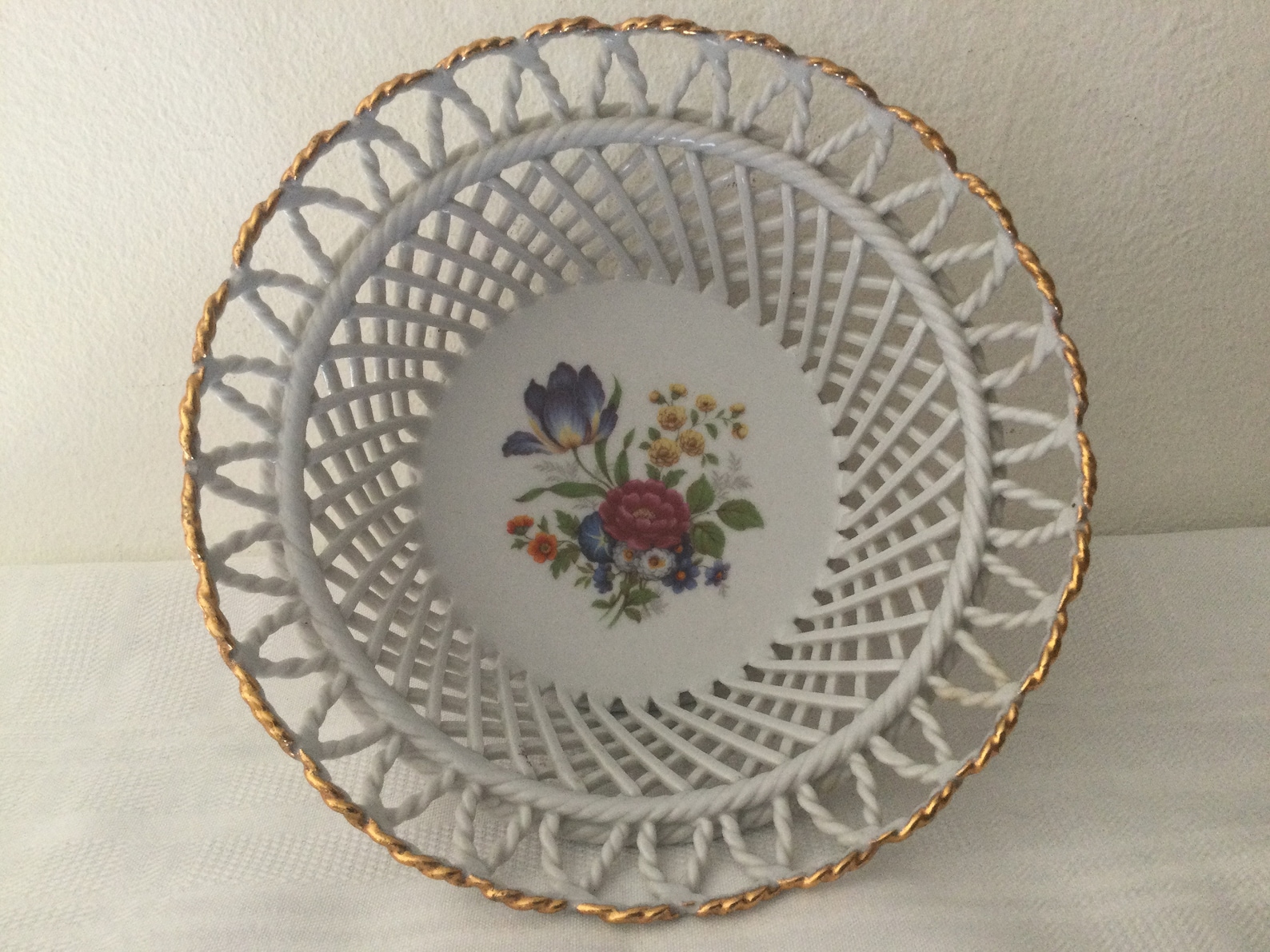 Vintage ROMANIA BASKET WEAVE Bowl Handpainted Open Weave Bowl - Etsy