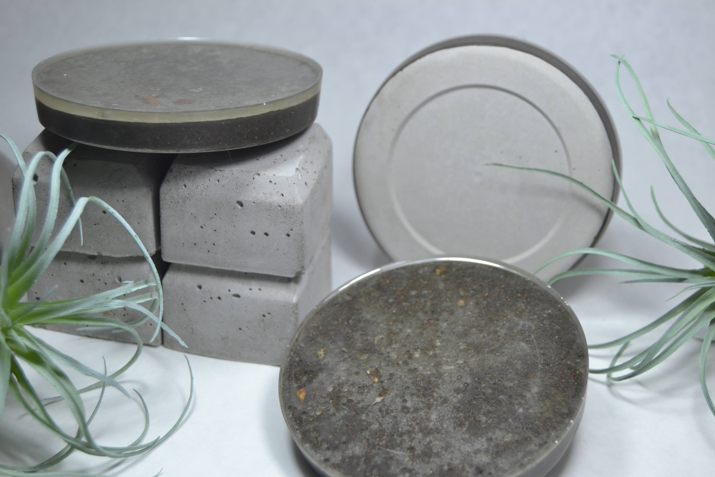 Resin Glazed Concrete Coasters | Cold Drink, Beer Coasters | Modern ...