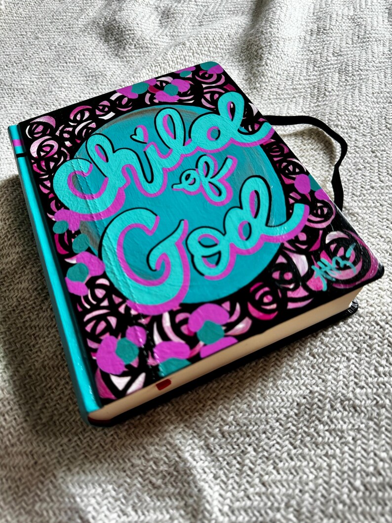 Preppy NIV Journaling Bible, Preppy Floral Leopard on the Holy Bible ...