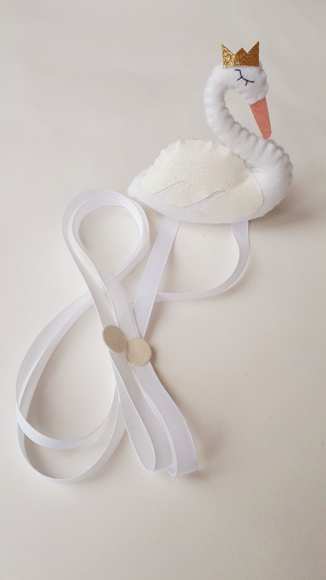Bow Holder, Swan Bow Holder, Swan Decor, Princess, Bows, Nursery, Swans ...