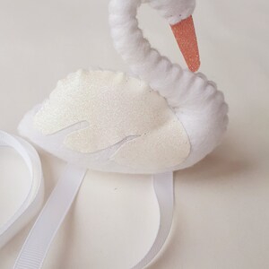 Bow Holder, Swan Bow Holder, Swan Decor, Princess, Bows, Nursery, Swans ...