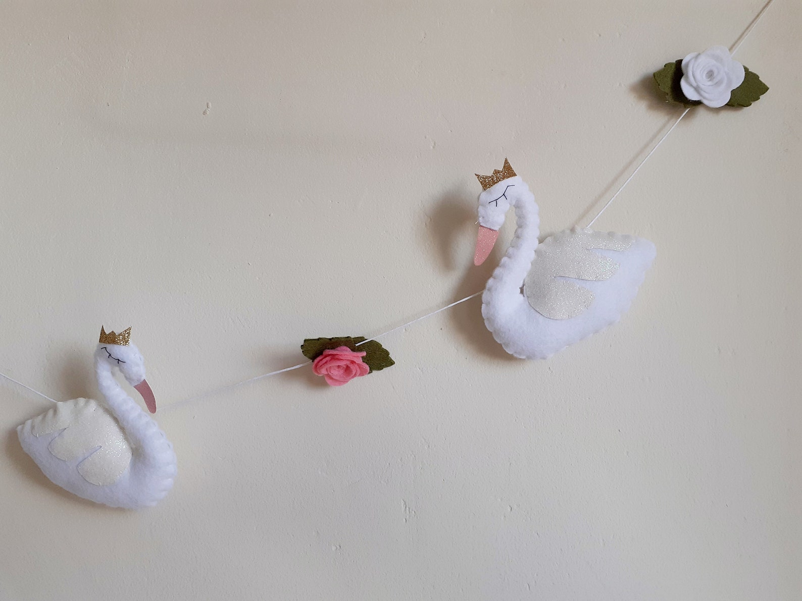 Swan Garland, Swan, Wall Hanging, Swan Decor, Girls Room, Swan Princess ...
