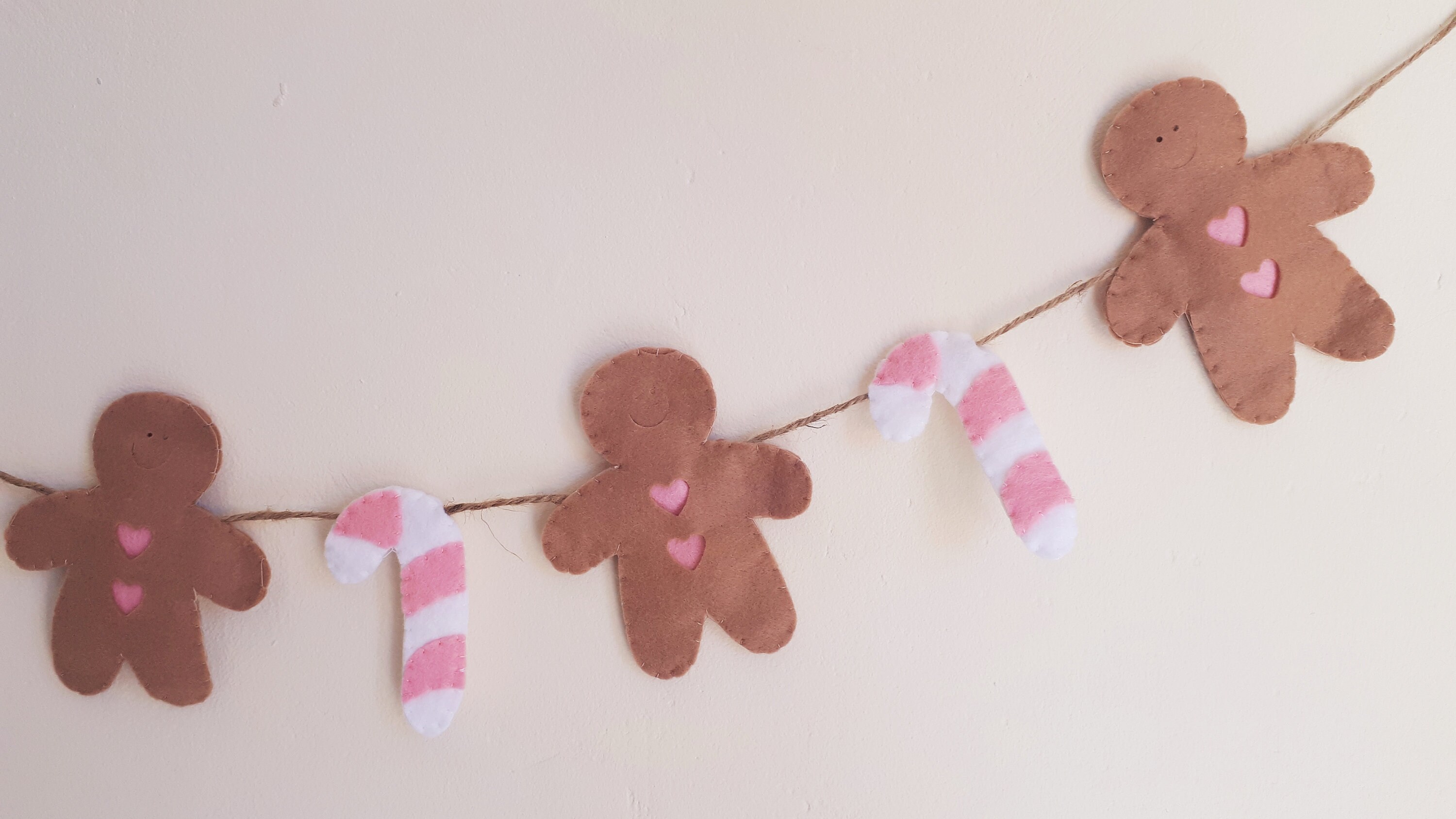 Gingerbread Garland, Christmas Wall Hanging, Gingerbread Decor ...