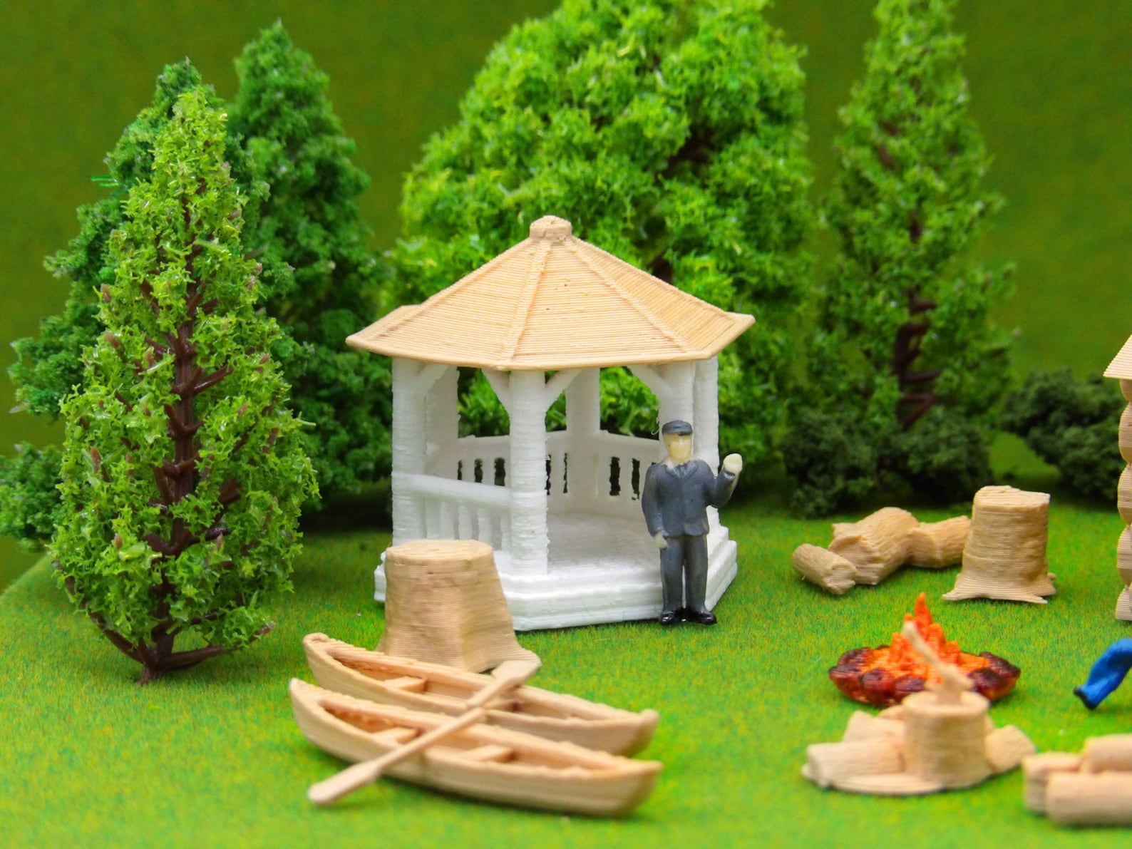 30 Piece HO Scale Camping Set Log Cabin, Gazebo, Outhouse & MORE ...