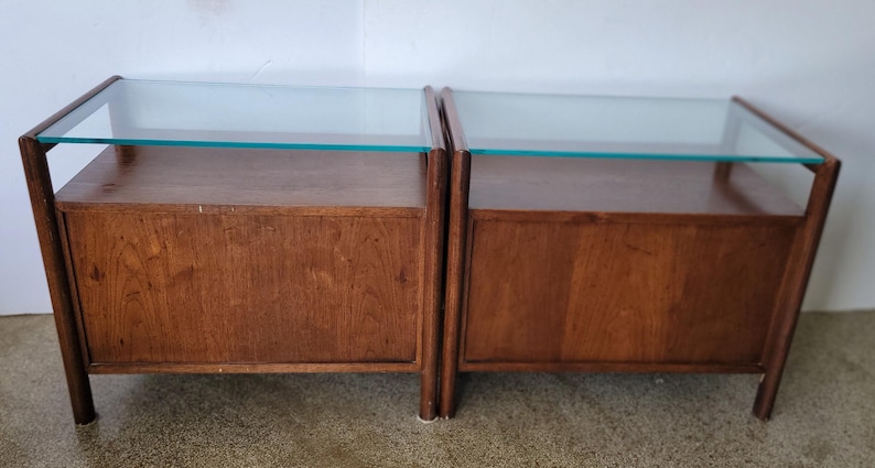 MCM Pair Walnut Night Stands / End Tables - Etsy