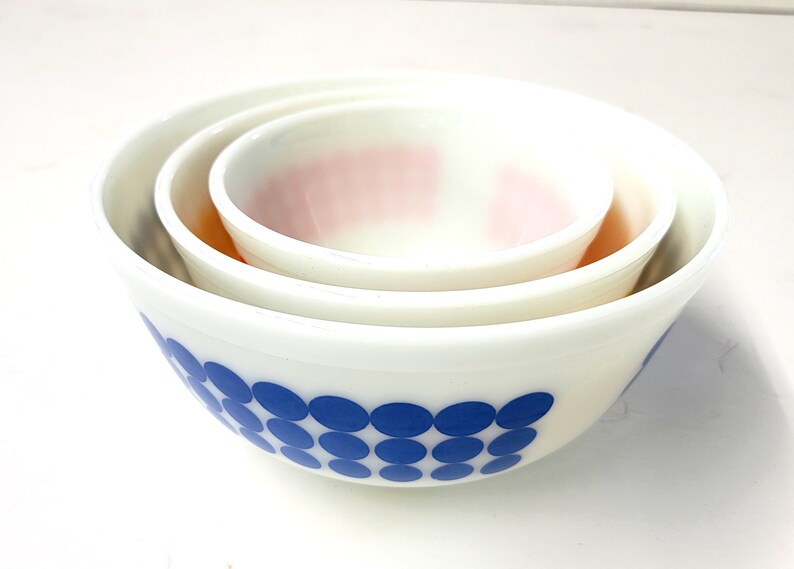 3 Pyrex Polka Dot Mixing Bowls - Etsy