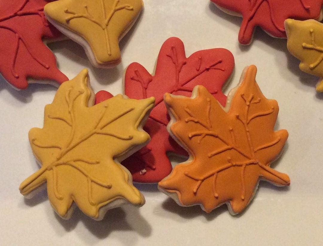 Fall Leaves Decorated Cookies: Autumn Sugar Cookie Set - Etsy