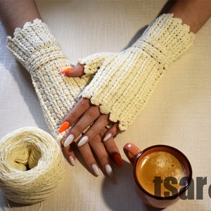 Crochet Pattern Trieste. Crochet Fingerless Gloves PDF Pattern. Modern ...