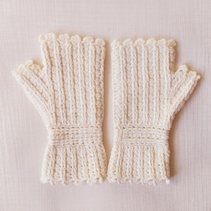 Crochet Pattern Trieste. Crochet Fingerless Gloves PDF Pattern. Modern ...