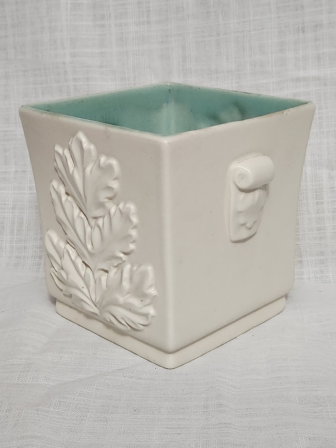 Vintage Red Wing Square Planter in Matte White and Green Raised Leaves ...
