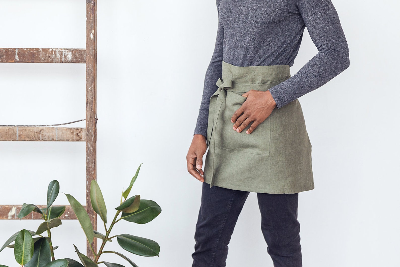 Short Waist Apron Waitress Apron Half Apron With Pockets - Etsy