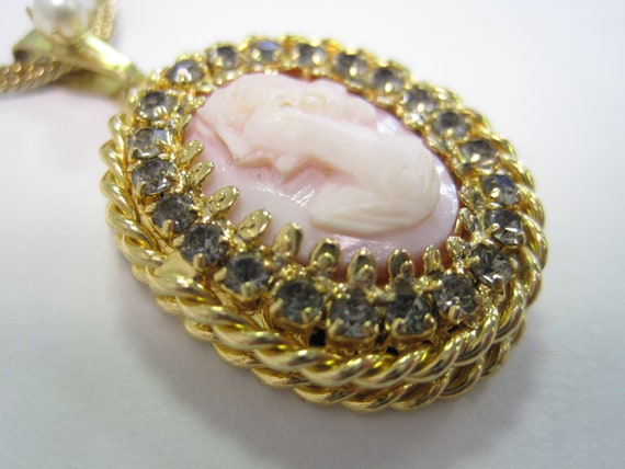 60s NOS Hobe shell cameo necklace cameo pendant | Etsy