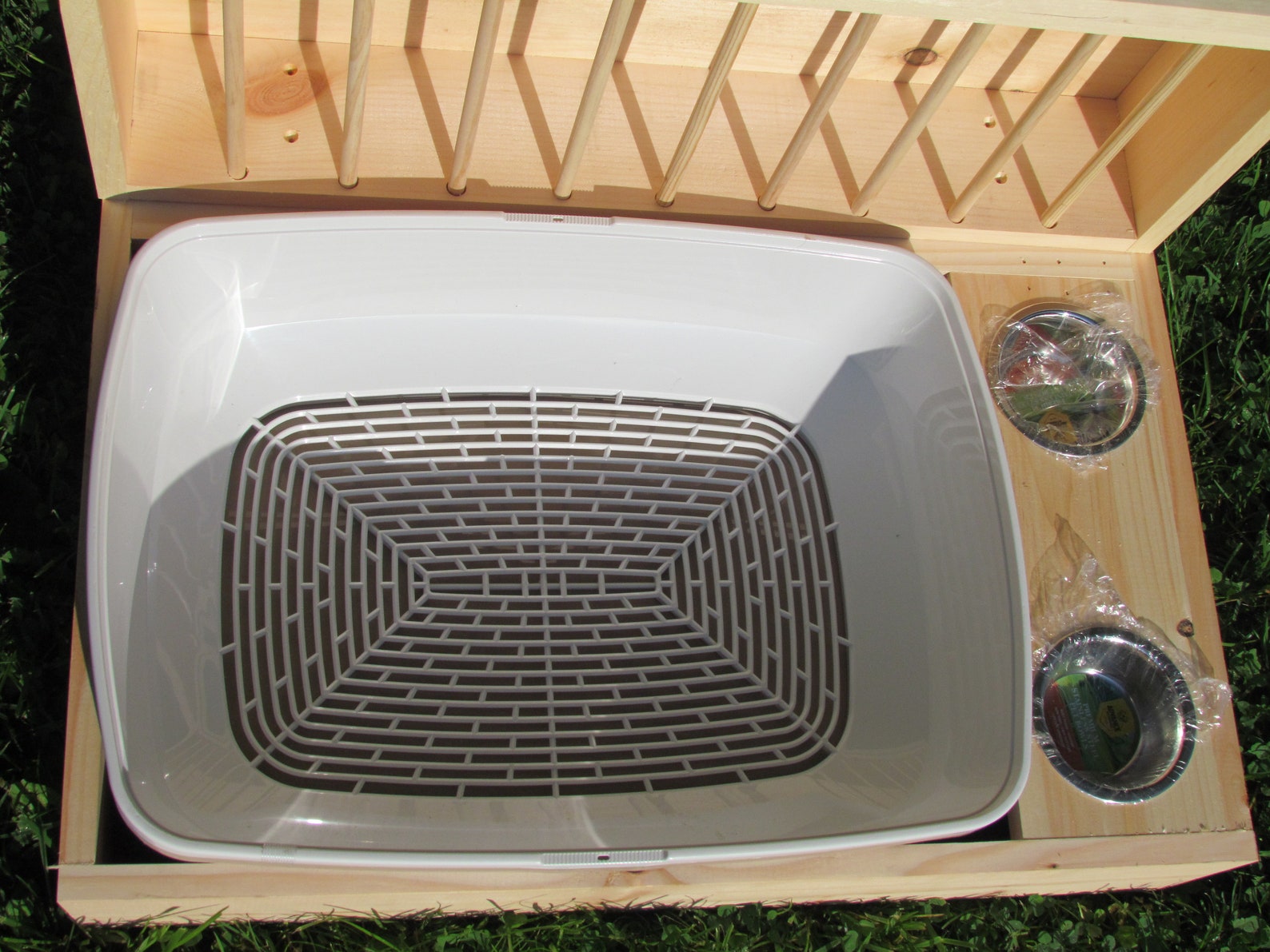 Large W/ Side Bowls Hop Box: Rabbit Bunny Hay Feeder and - Etsy