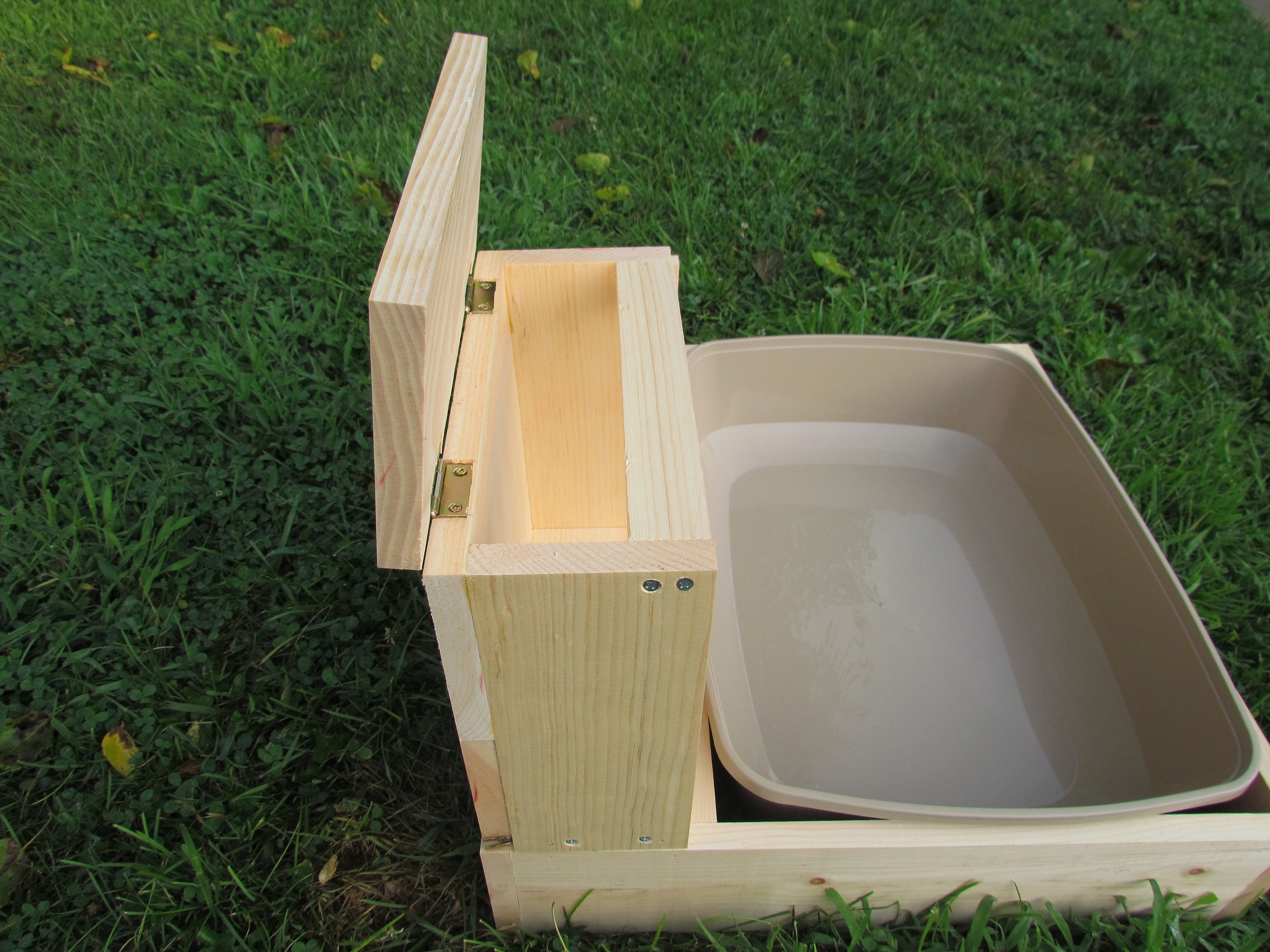 Large W/ Back Bowls Hop Box: Rabbit Bunny Hay Feeder and - Etsy