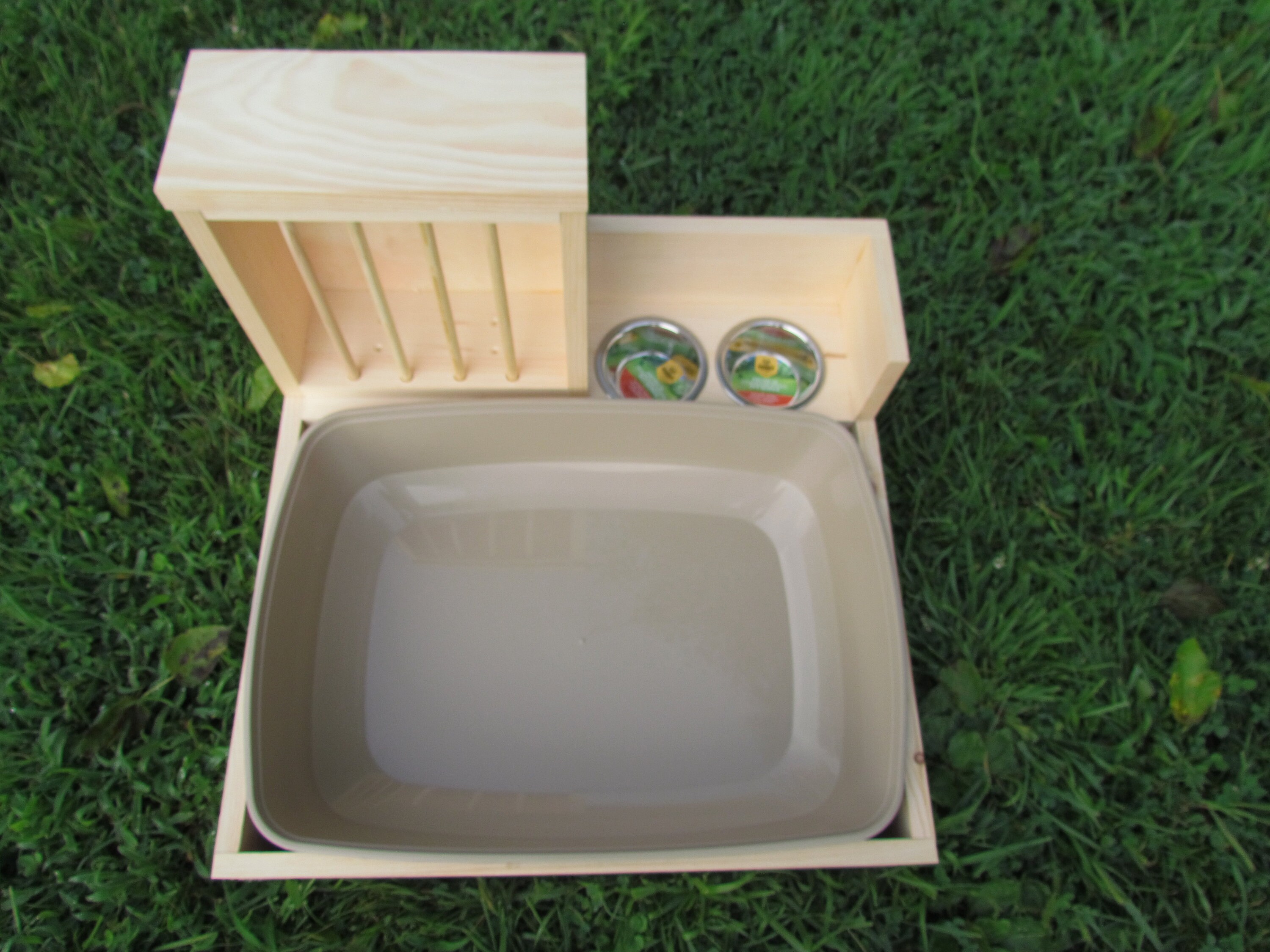 Large W/ Back Bowls Hop Box: Rabbit Bunny Hay Feeder and - Etsy