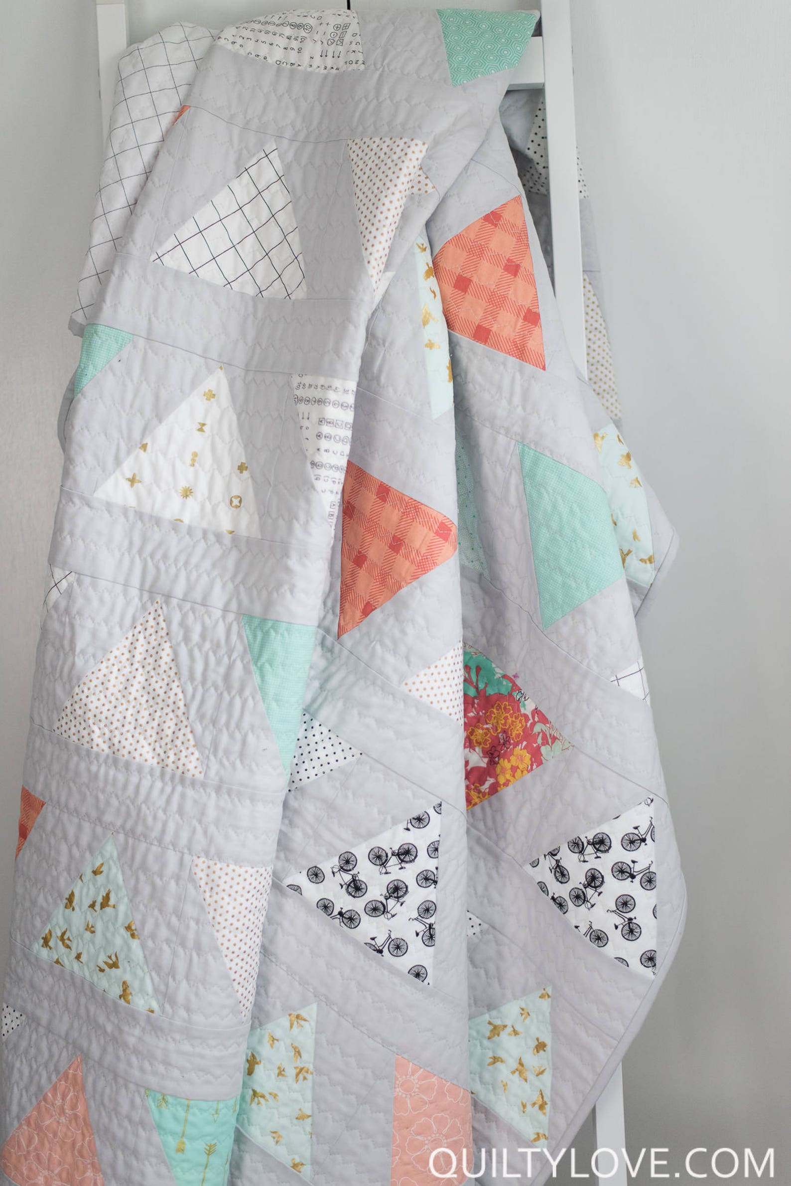 Triangle Pop PDF Quilt Pattern/ Triangle Quilt Pattern/ Modern Quilt ...