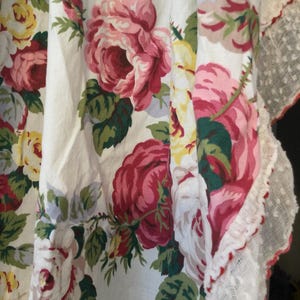 VINTAGE 40s SHABBY French Cabbage ROSES Chintz Window Valance or ...