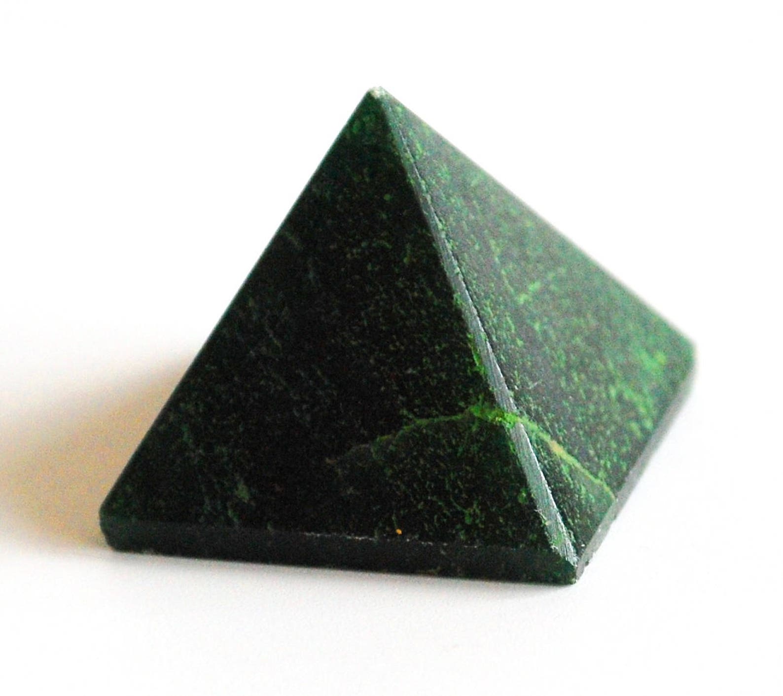 Green Mica Hand Cut Crystal Pyramid Natural Stone | Etsy