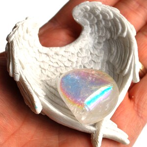 Rainbow Angel Aura Quartz Heart Crystal Stone in White Wings Angel Dish ...