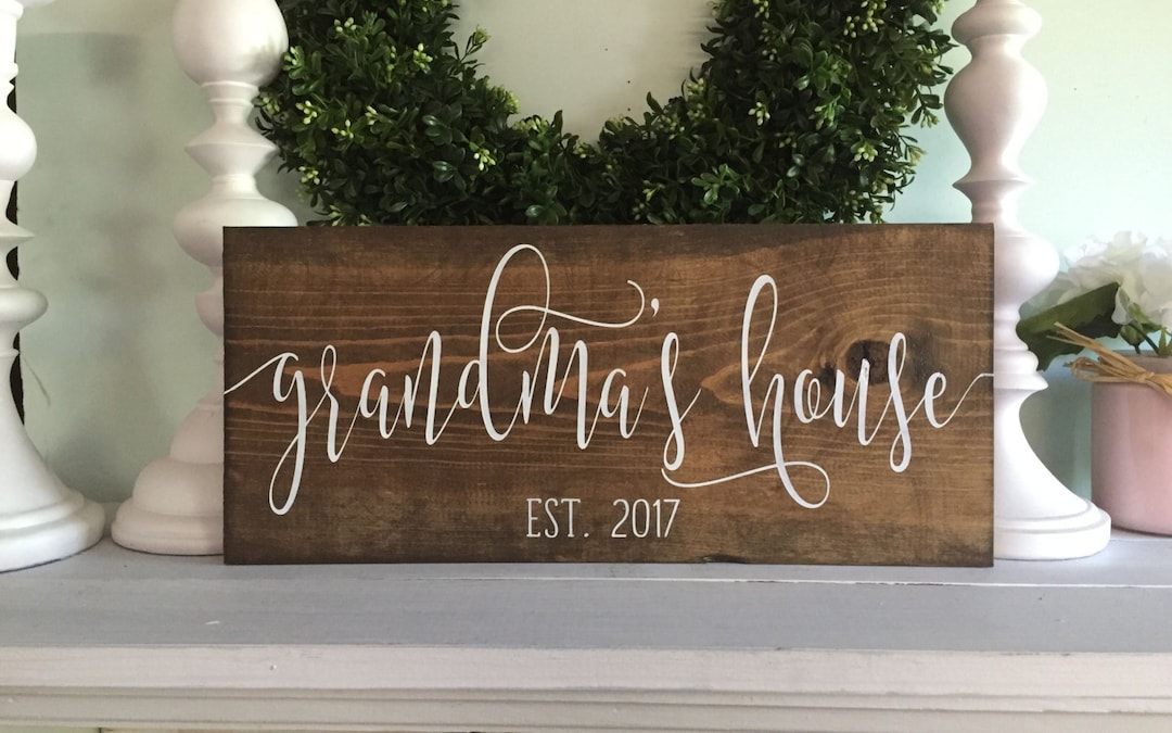 Grandmas House Wood Sign, Gift for Grandma, Pregnancy Reveal, Grandma ...