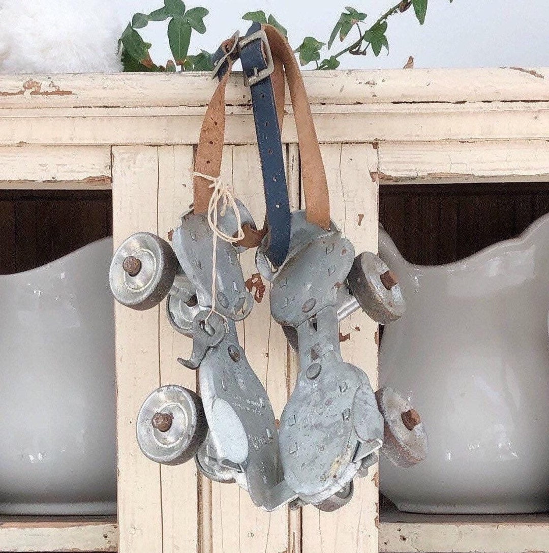 VINTAGE ROLLER SKATES + Skate Key + Leather Strap • Adjustable Over ...